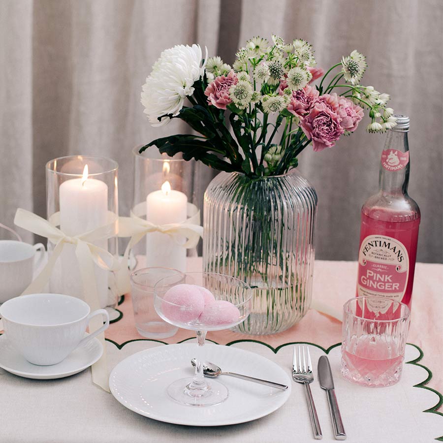 Nova Edge Vase m/riller Klar 22cm